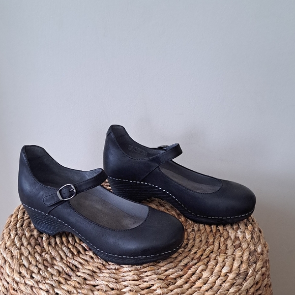 Dansko | Shoes | Dansko Womens Marla Black Nubuck Leather Mary Jane ...